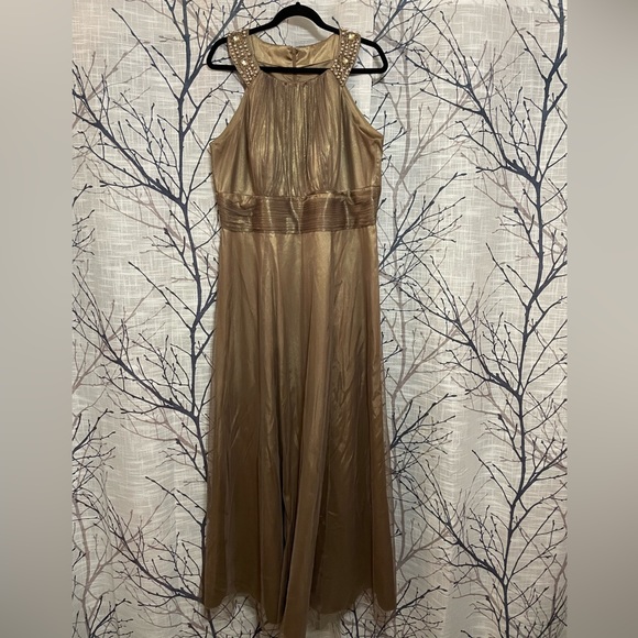 Cachet | Dresses | Cachet Plus Size 4w Bridesmaidparty Dress Bronze ...